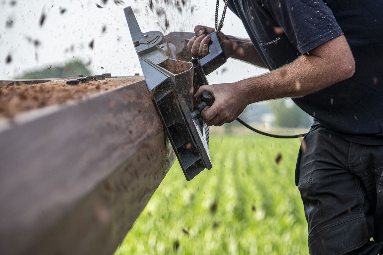 Nieuwe sluisdeuren voor de Doeverensche Sluis